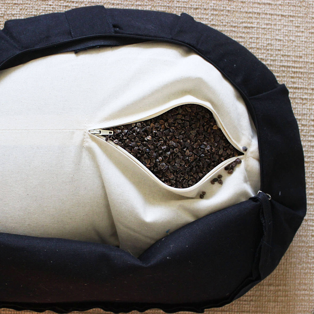 5 Best Meditation Cushions & Zafus for Comfortable Sitting – Meditate Mate